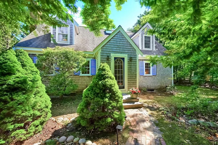 *New! 4-min Walk To Greenland Pond, Kayaks & Bikes - Brewster, MA