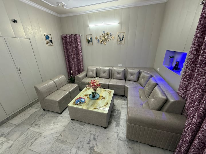 Exclusive 1bhk By Saini Homestay-near Max Hospital - Chandigarh