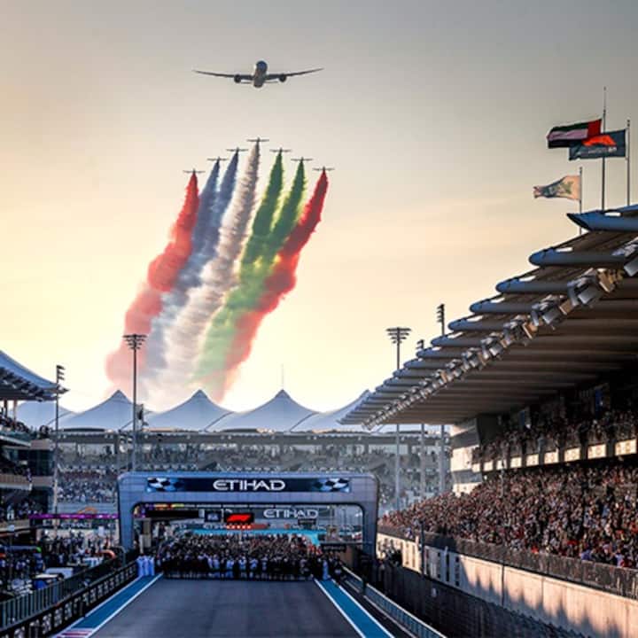 Upscale 4br+ps5 Lounge | Formula 1 | Ferrari World - Abu Dhabi