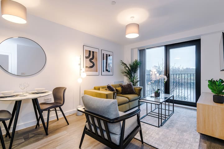 Cosy 1br Home Near Media City & City Centre - Salford