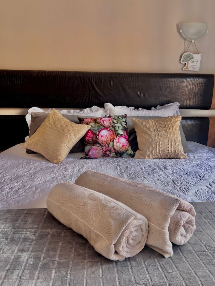 Serenya Apart Stays @ A54 Bains - Bloemfontein