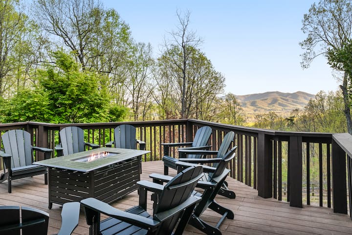 Brew Trail Retreat: Hot Tub+scenic Mountain Views - Wintergreen, VA