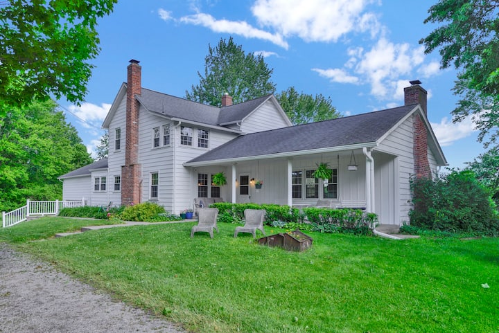 Hidden Acres Hideaway - Canal Winchester, OH