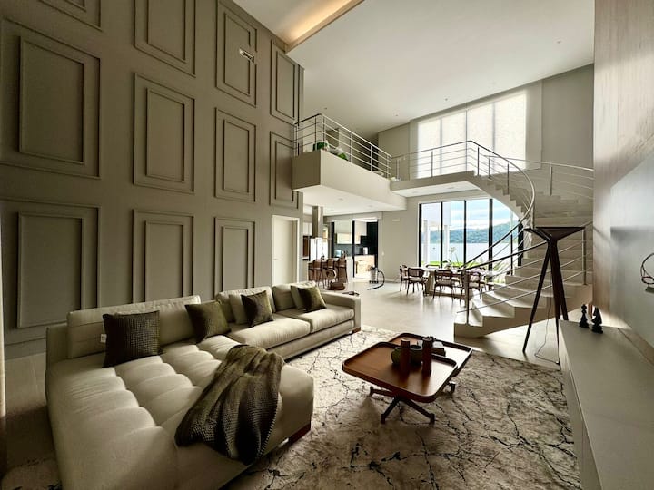 Casa De Luxo No Caledônia 4 Suítes -Vista Montanha - Itapema