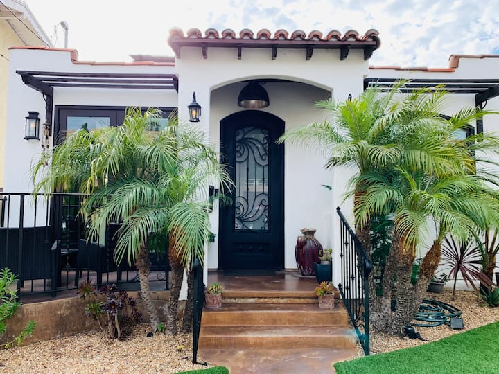 Redondo Beach Spanish Coastal Retreat - - Redondo Beach, CA