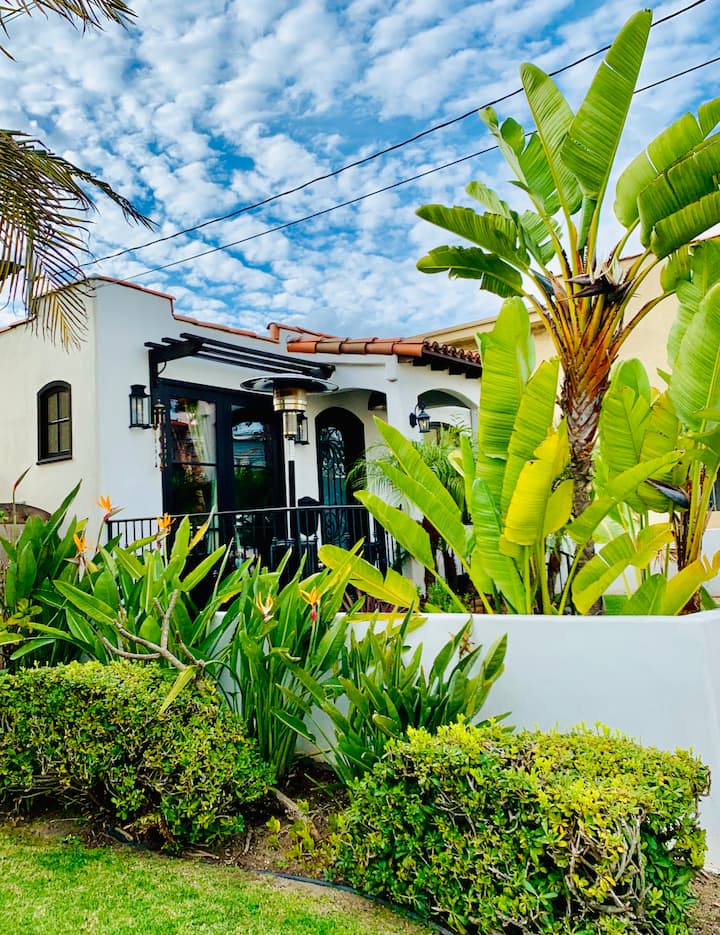 Redondo Beach Spanish Coastal Retreat - - Redondo Beach, CA