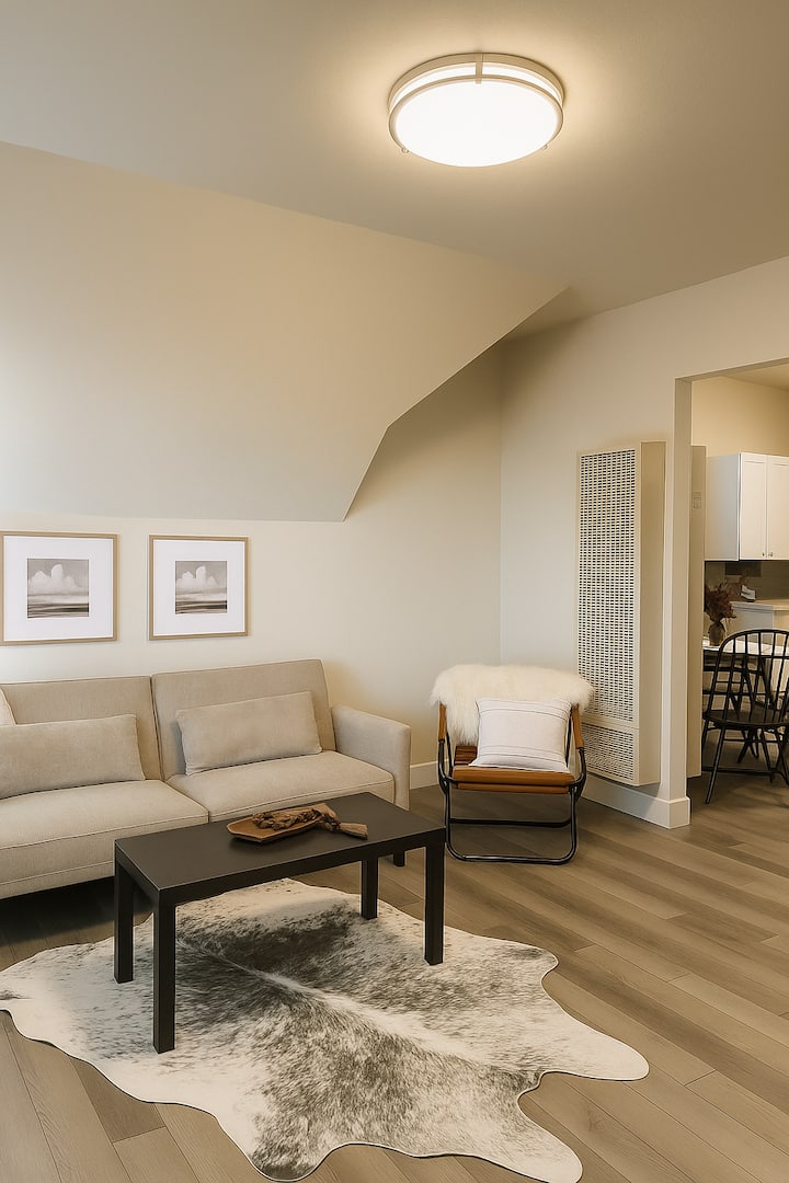 *New By Superhost* Clean Luxury Upper Unit|w/d - Wyoming