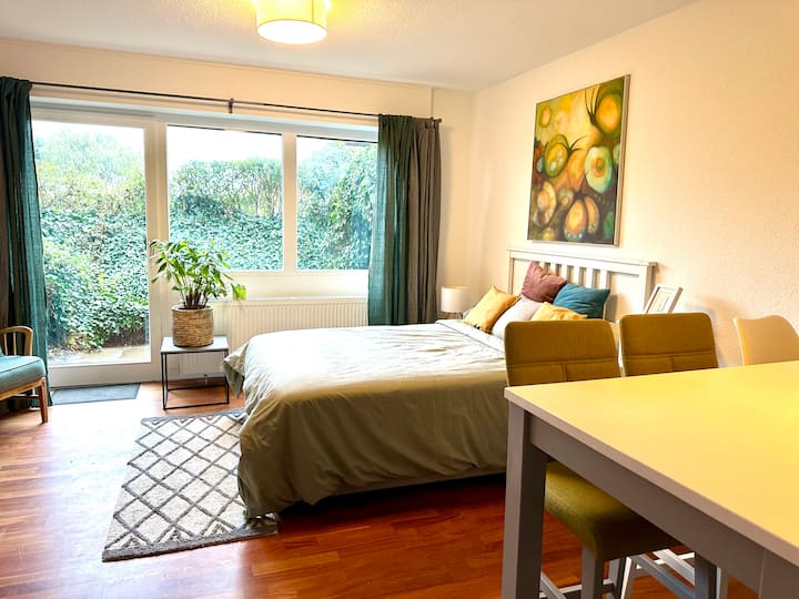 Wunderschönes Appartement / Ebenerdig In Seenähe - Lembruch