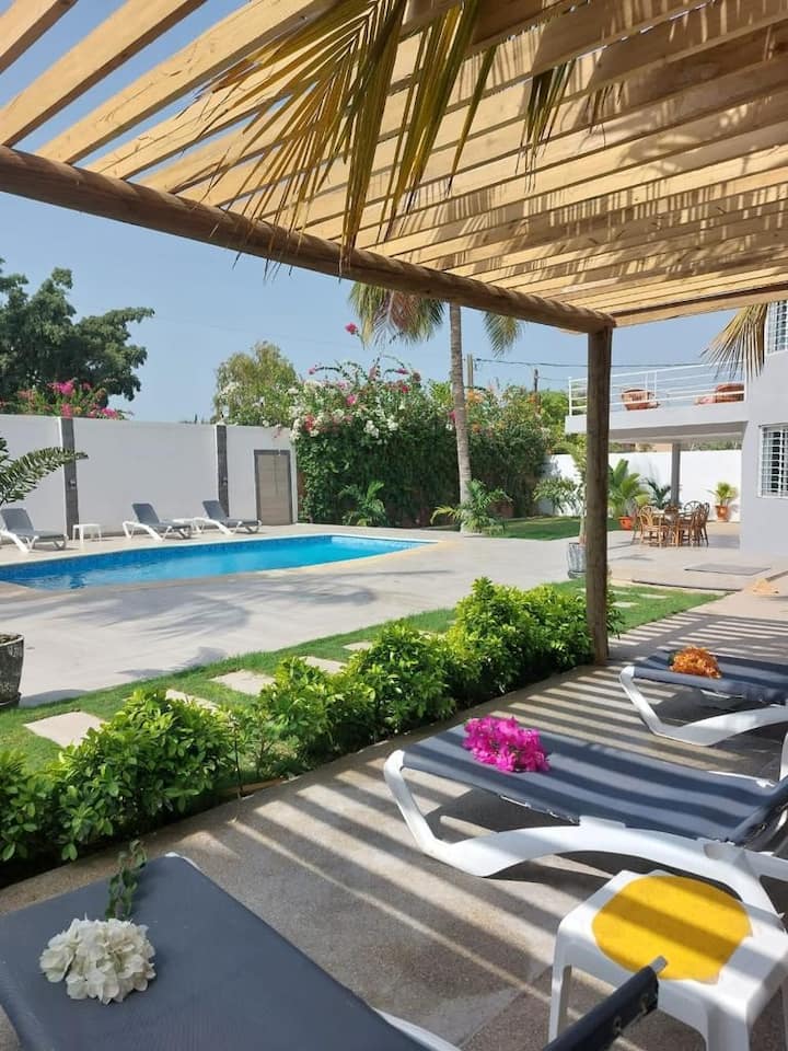 Saly - Villa 8 Chb Idéale Pour Famille Ou Groupe - Sénégal