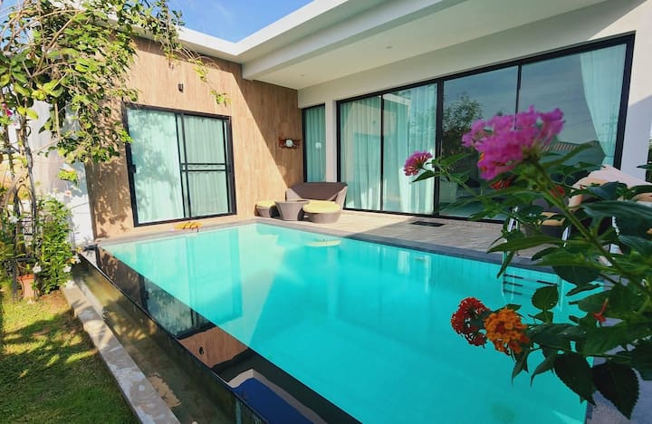 Hivery Modern Pool Villa 2, 71.2sm - Rayong