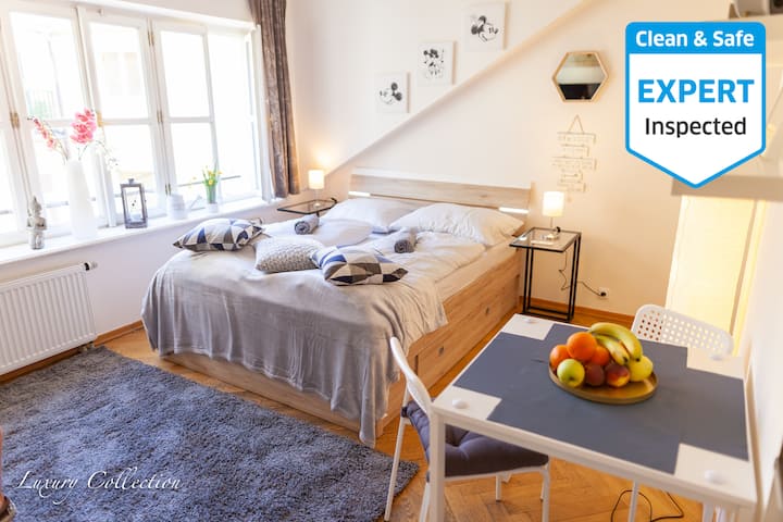 Old Town Square Apartment - Prag
