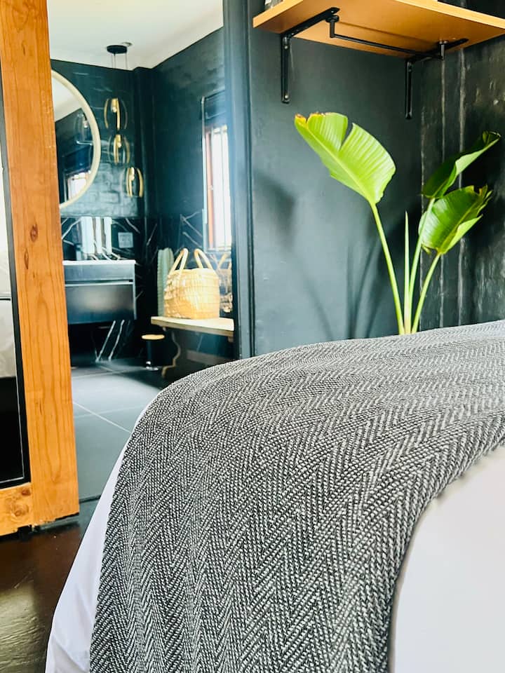 Kloof Blackwood Cottage – Modern Studio - Kloof