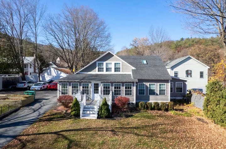 4br Retreat Close To Bolton & Lg - 레이크 조지