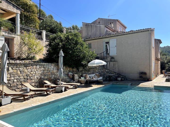 Stylish Provence: Infinity Pool & Vineyard Views - Vidauban