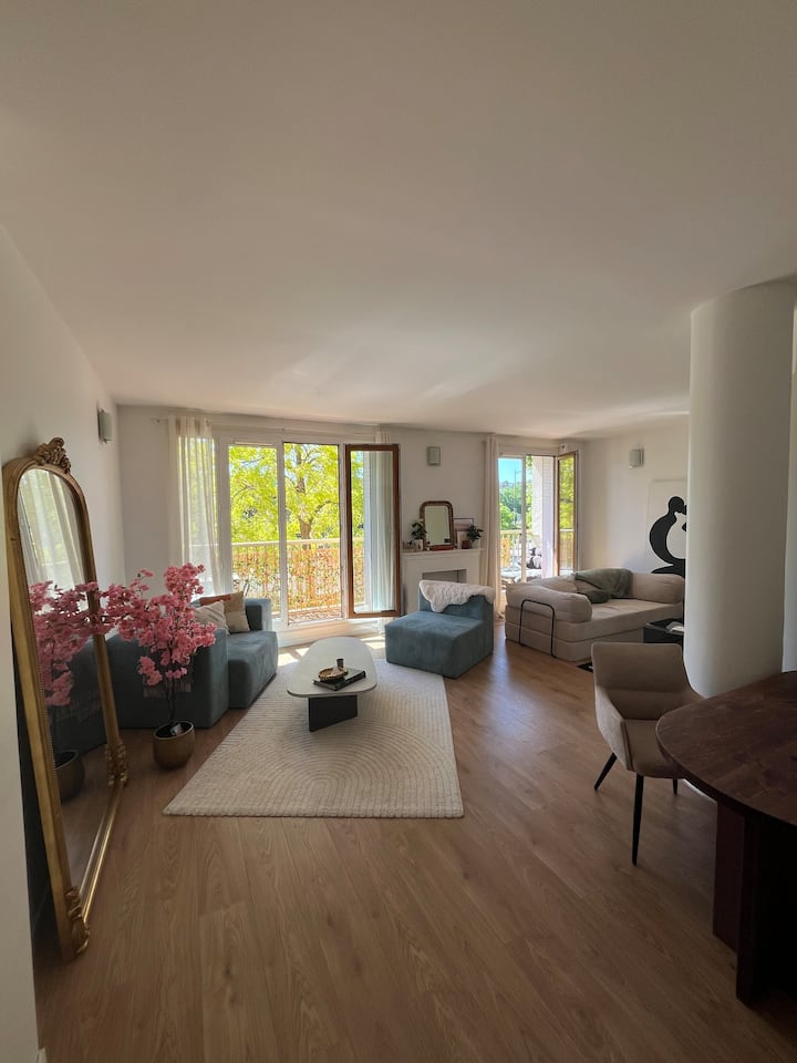 Beau 3 Pièces, Balcon, En Face De La Seine - Boulogne-Billancourt
