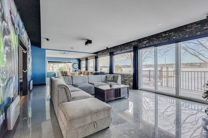 Penthouse Sur Le Fleuve | Terrasse, 3 Ch, 8pers - Lévis