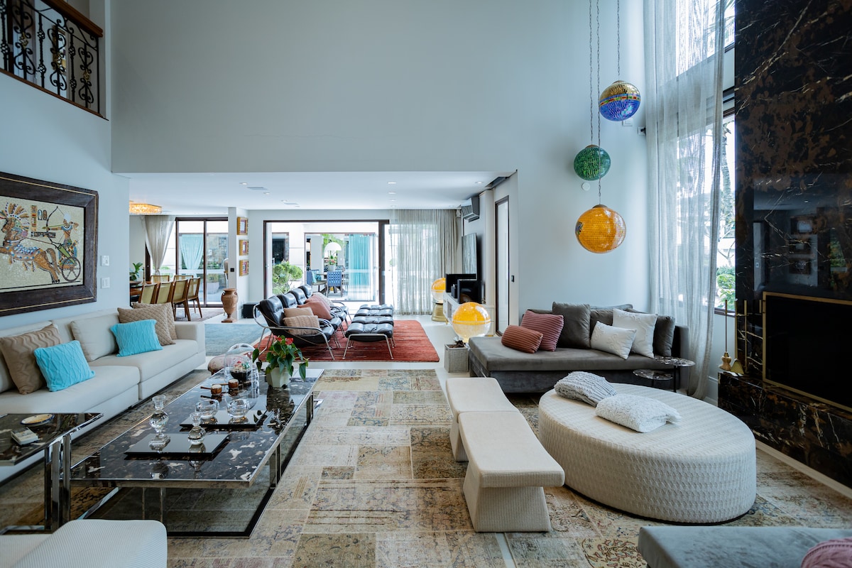 Increíble mansión en el cond. Jardim Acapulco - Casas en renta en ...