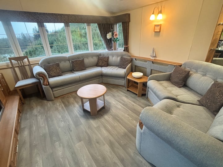Caravan Retreat With Hot Tub & Shared Clubhouse - Omagh