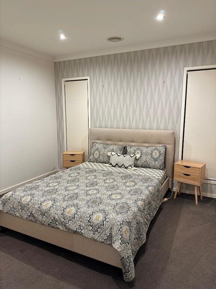 Cosy & Stylish Bedroom In Beautiful House - シティ・オブ・ウィンダム