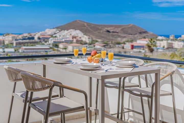 Apartment With Sea View And Summer Vibes - Los Cristianos