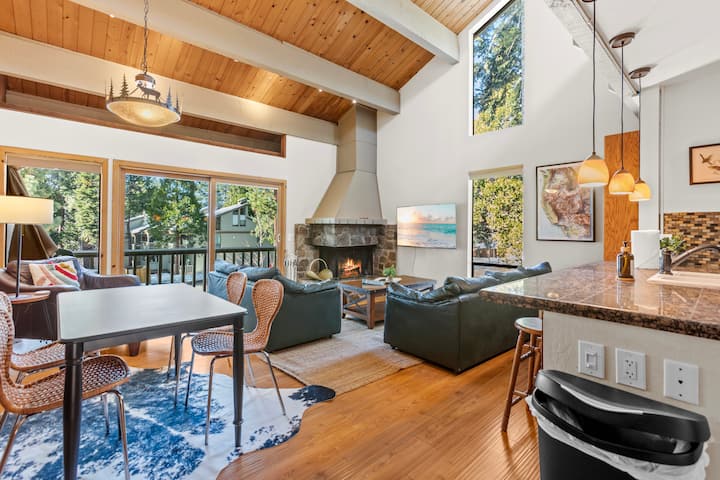 3bd+loft* Fast Wifi* 3 Min To Beach* 7 Min To Ski - North Lake Tahoe, CA