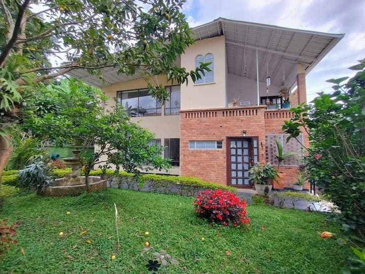 La Perlita - Casa De Hospedaje - Anolaima