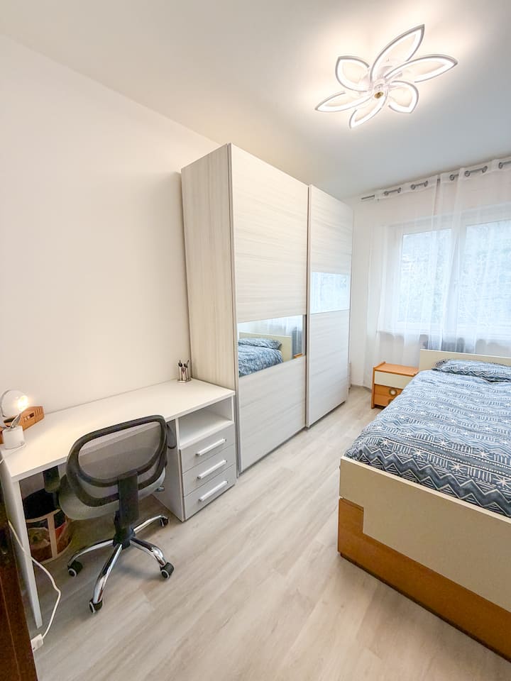 Stanza Singola Con Zona Studio - Rovereto