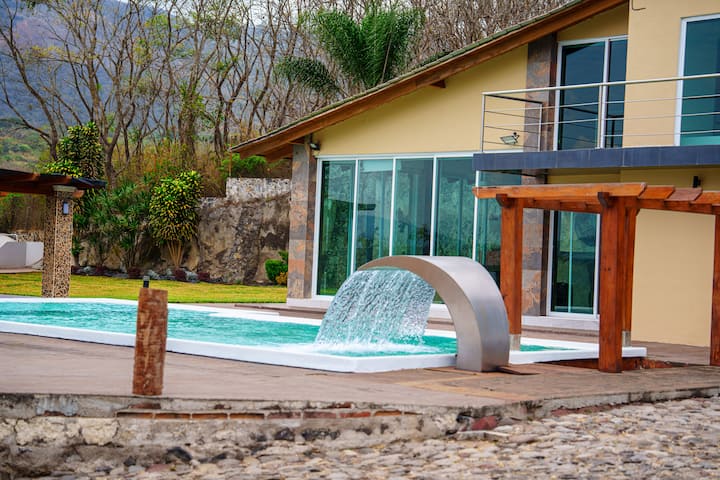 Las Primaveras-alberca Vista Laguna&volcan - Michoacán