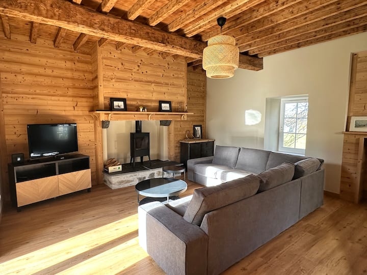 Ferme De Montagne Fraichement Rénovée - Pyrenees