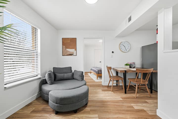 Dormont/pittsburgh @2 Modern & Bright 1bd W/prkg - Pittsburgh