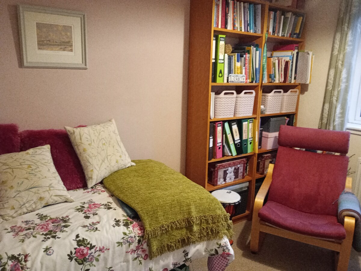 Habitación individual privada para mujeres en zona tranquila ...