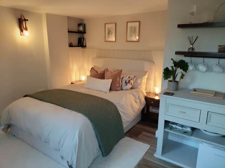 Cosy Country Stay Near Bristol Airport - Bristol Airport (BRS)