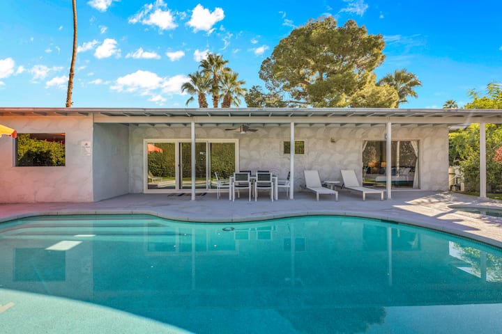 Mid-century Oasis, 5 Min To Downtown Palm Springs - Palm Springs, CA