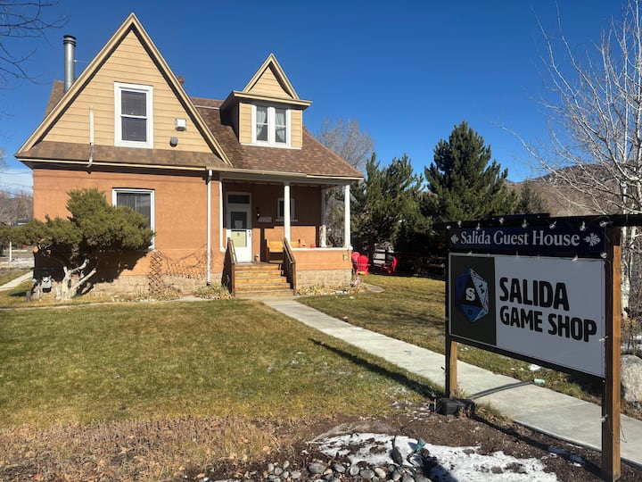 Sunset Room - Salida Guest House - Salida, CO