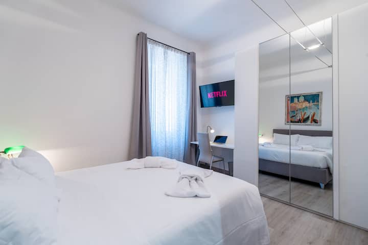Eleganza E Design Nel Cuore Di Milano Con Wi-fi - Milão