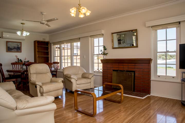 Foreshore Holiday House In Streaky Bay - Streaky Bay