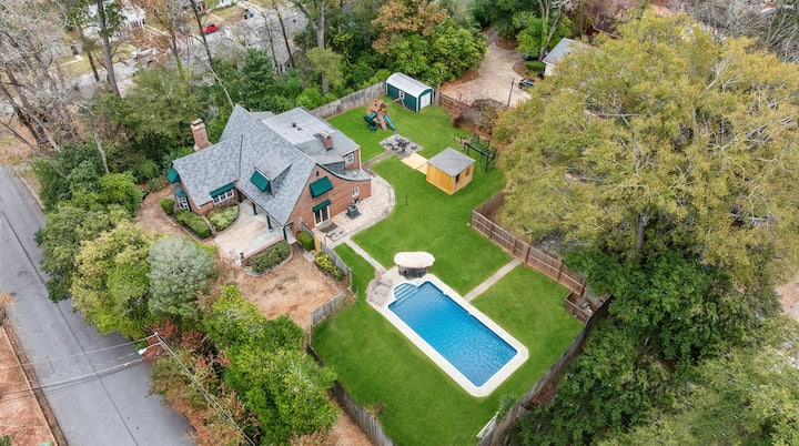 Luxury Private Oasis - Playground, Campfire, Pets - Columbus, GA