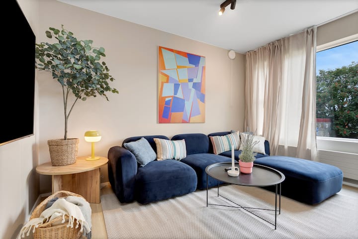 Charming Downtown 3br-best Location W/free Parking - Reykjavík