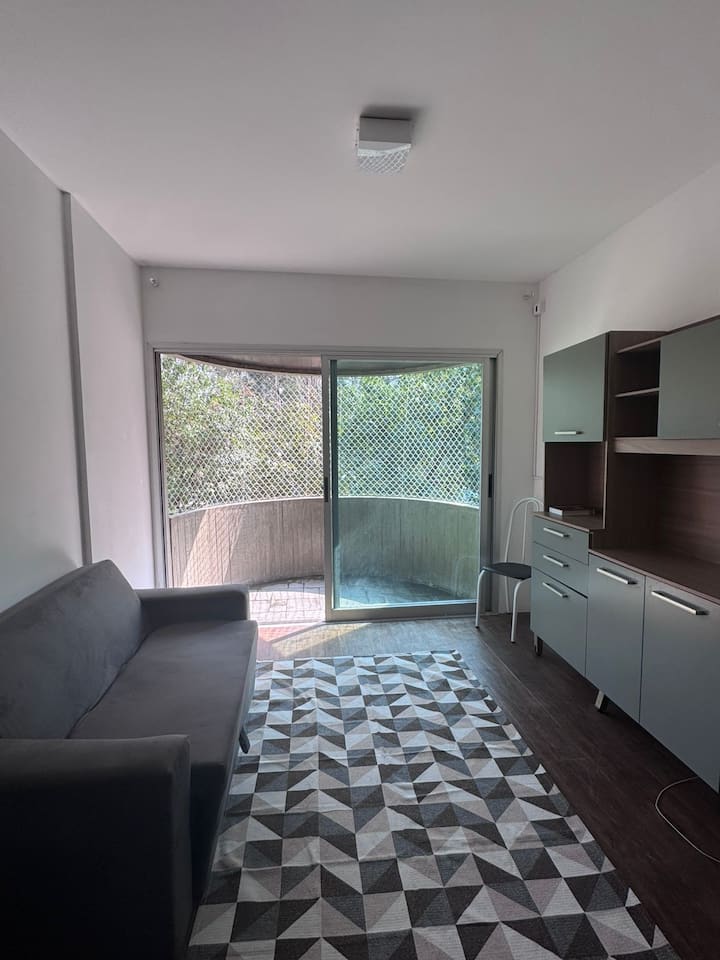 Flat Ao Lado Do Metrô Liberdade Com Limpeza E Ac - Liberdade