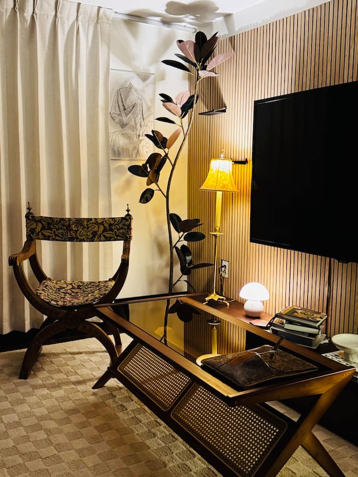 Historic Brownstone Garden Suite |15 Min Manhattan - Hoboken, NJ