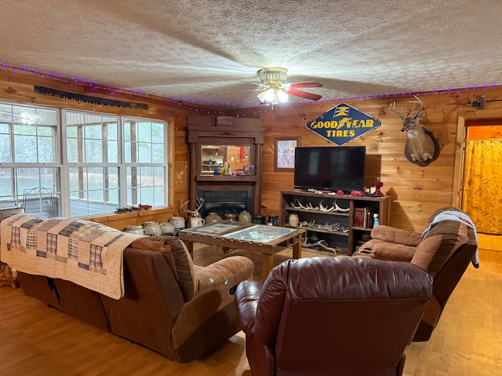 High Pine Lodge - Roanoke, AL