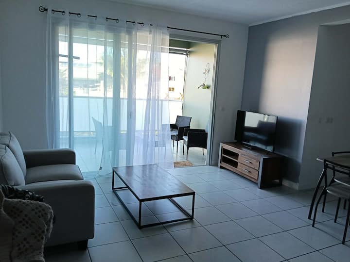 Bel Appartement 2ch Entièrement Meublé, Climatisé - Nouméa