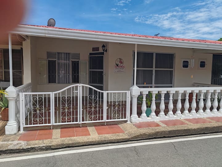 Casa Para Vacaciones Y Descanso Conjunto Flandes - Girardot