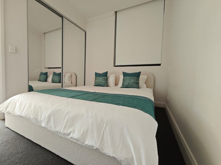 Modern&spacious Stay Near Stadium, Parks & Dining - Strathfield