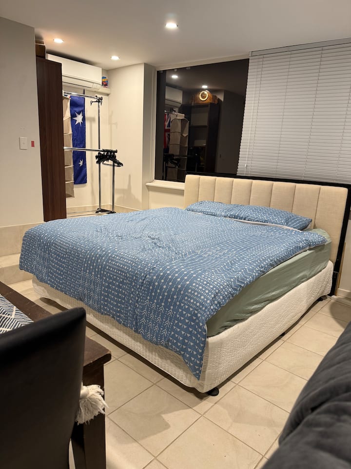 Private Studio Room - Salisbury