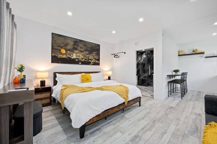 Cityscapes Studio Suite #A @ East Downtown - Houston, TX