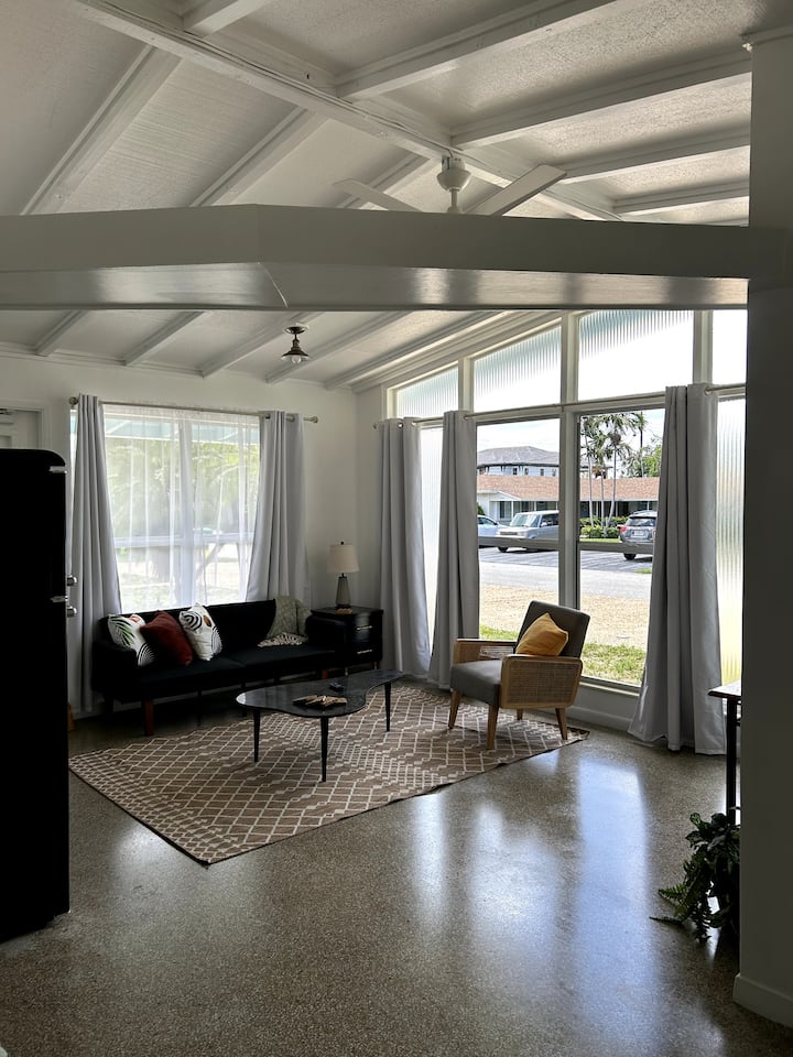 C'est La Vie #6 - This Is Life! - North Palm Beach, FL