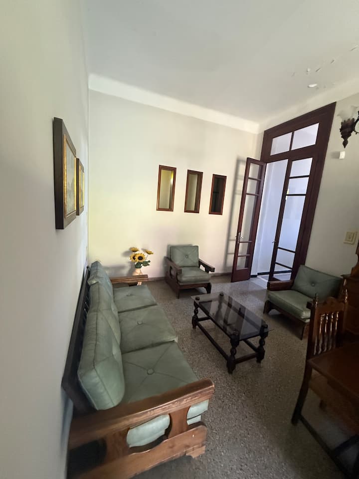 Hermosa Casa En El Centro De Paysandu - Colón