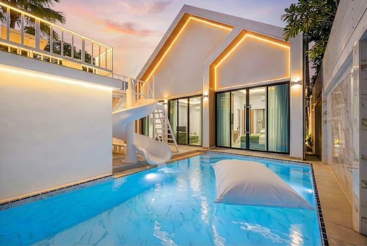 Sorrento Pool Villa Jomtien Beach 4br4bt 200mbeach - Pattaya City
