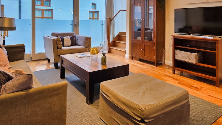 Stylish 2-bed Designer Mews With Roof Terrace - Dublin